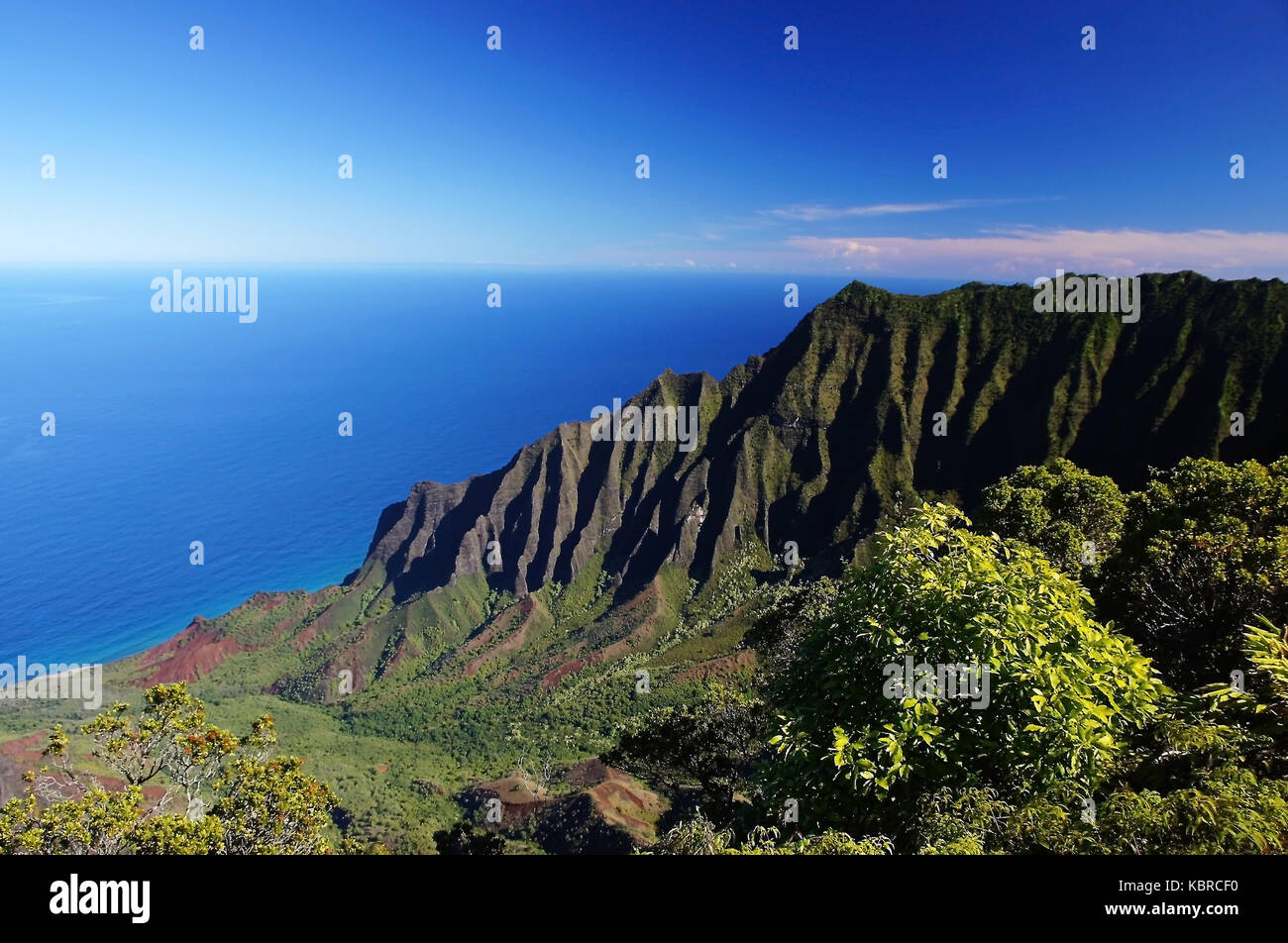 Hawaii is an island chain in the Pacific Ocean and since 1959 the 50th ...