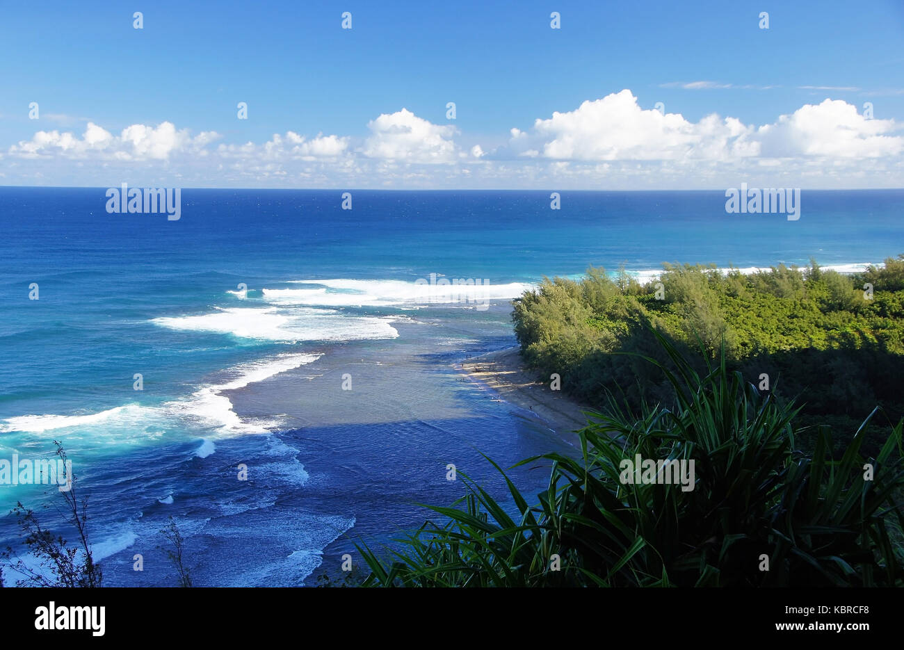 Hawaii is an island chain in the Pacific Ocean and since 1959 the 50th ...