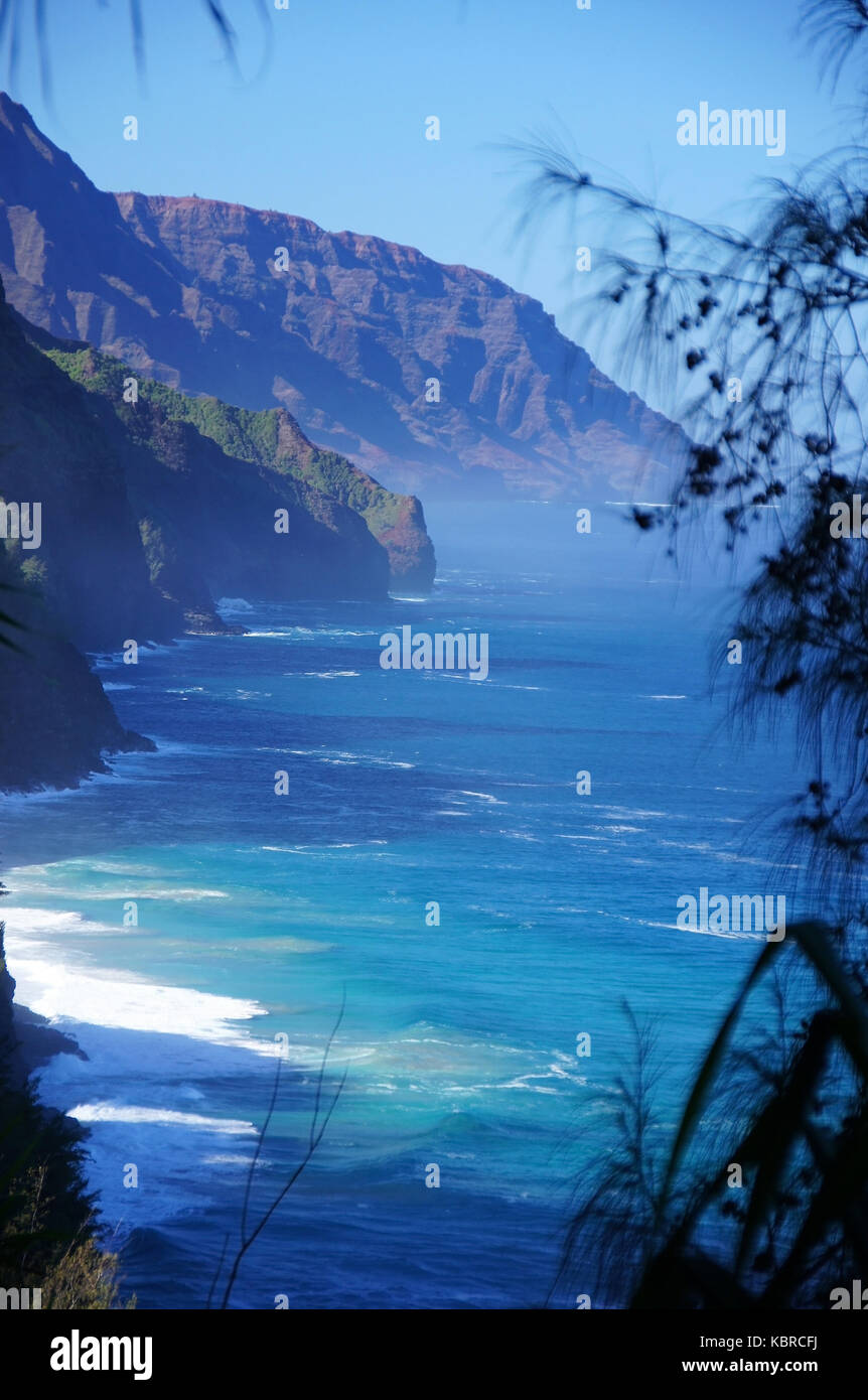 Hawaii is an island chain in the Pacific Ocean and since 1959 the 50th ...