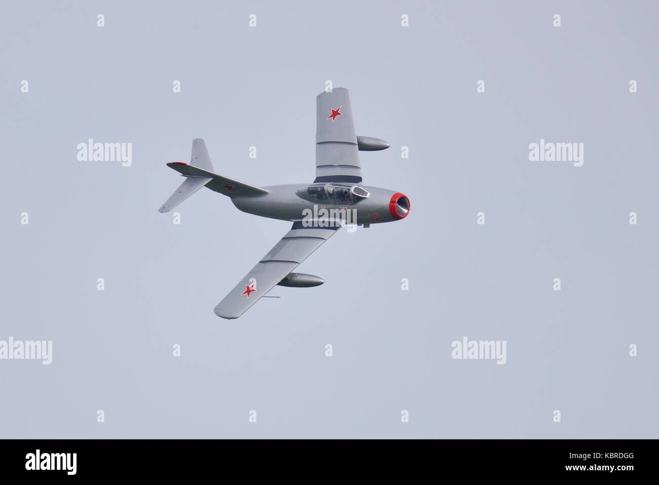 Mikoyan gurevich mig 15 fighter jet in flight hi-res stock photography ...
