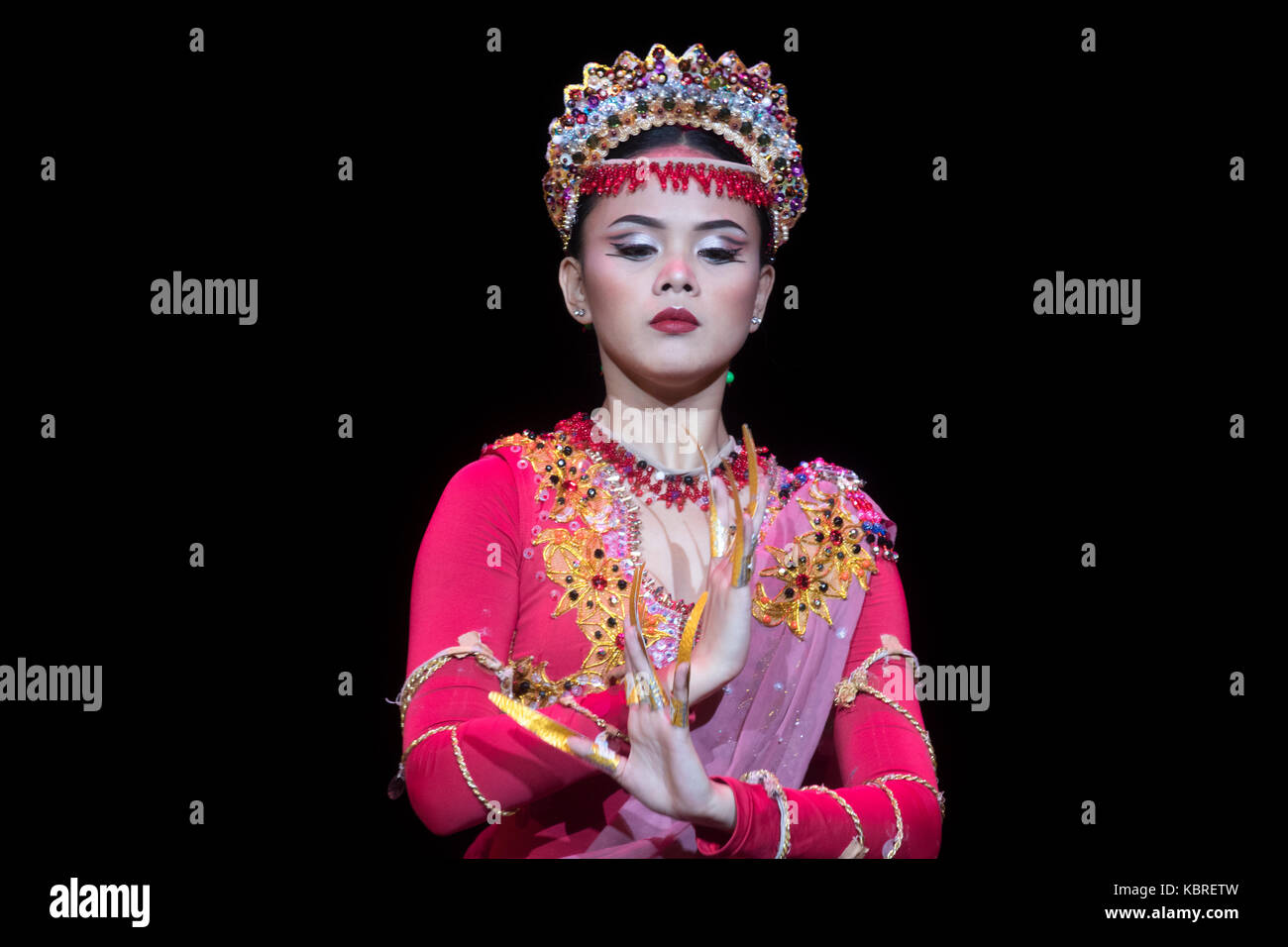 Performance of the dance group of the Philippines "Ballet Manila Stock ...