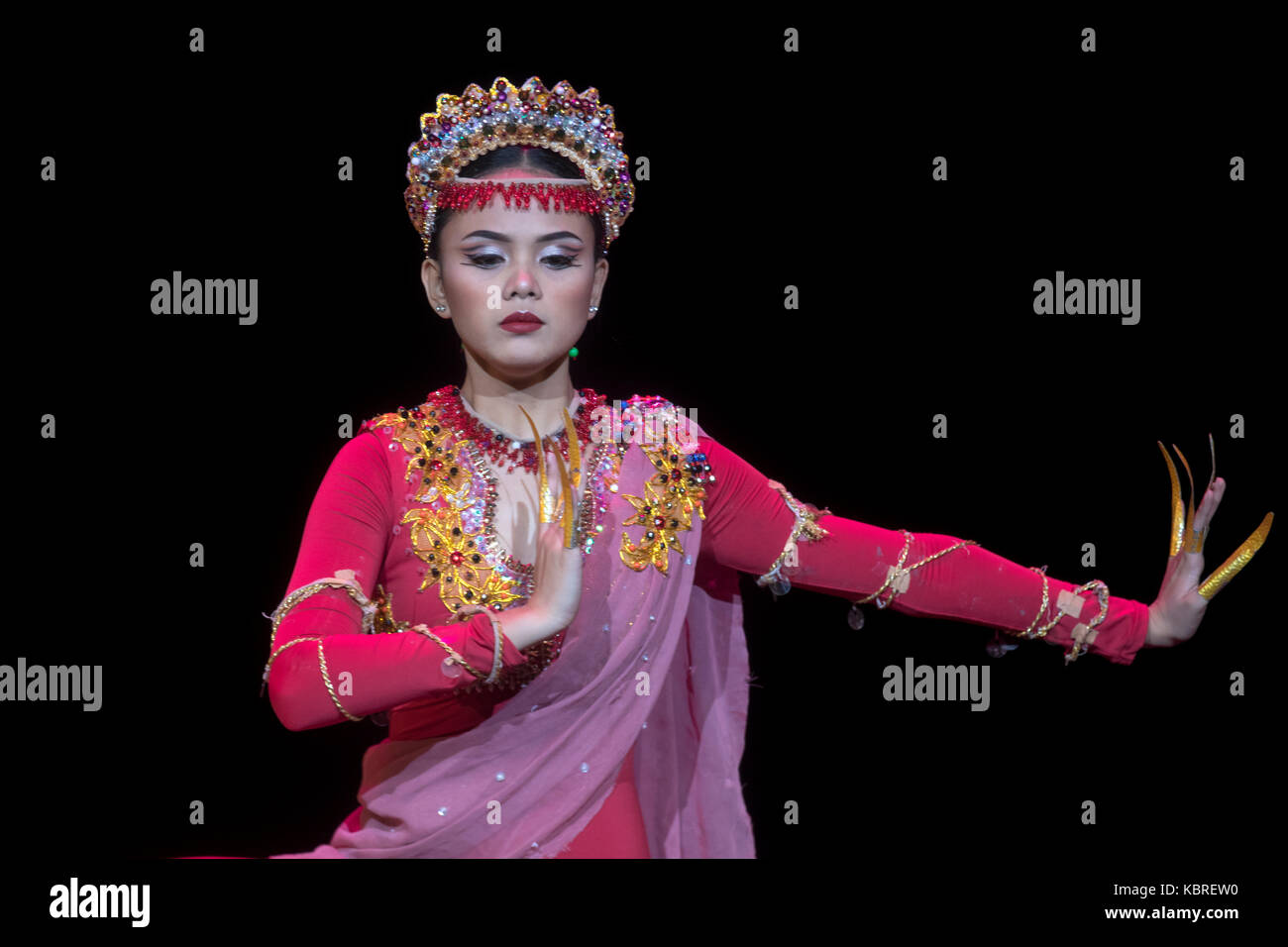 Performance of the dance group of the Philippines "Ballet Manila Stock ...