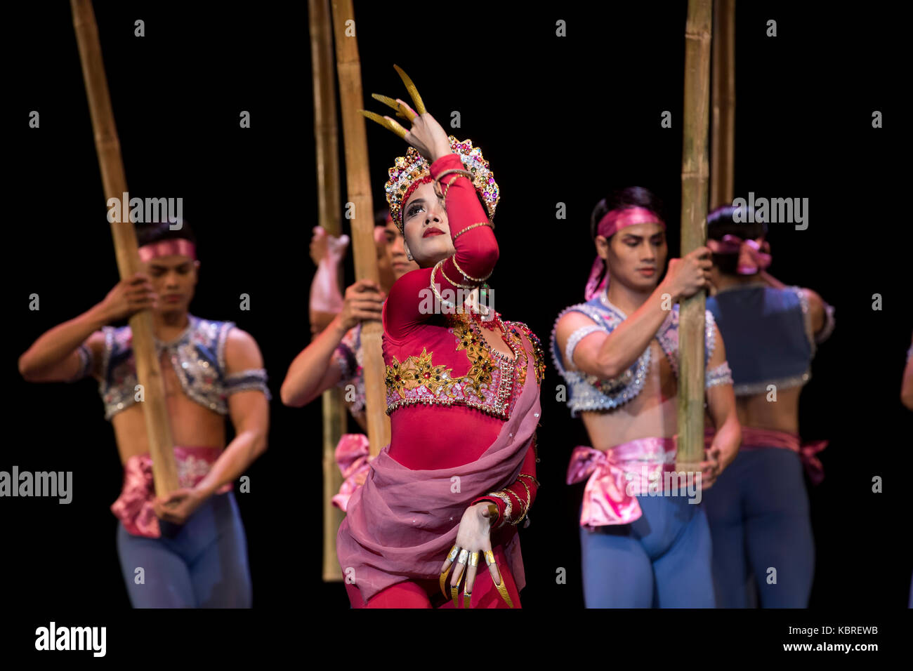 Performance of the dance group of the Philippines "Ballet Manila Stock ...
