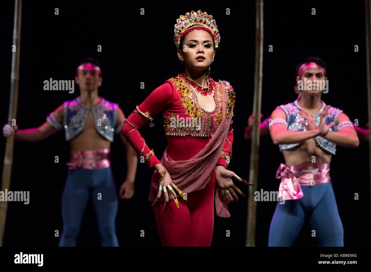 Performance of the dance group of the Philippines "Ballet Manila Stock ...