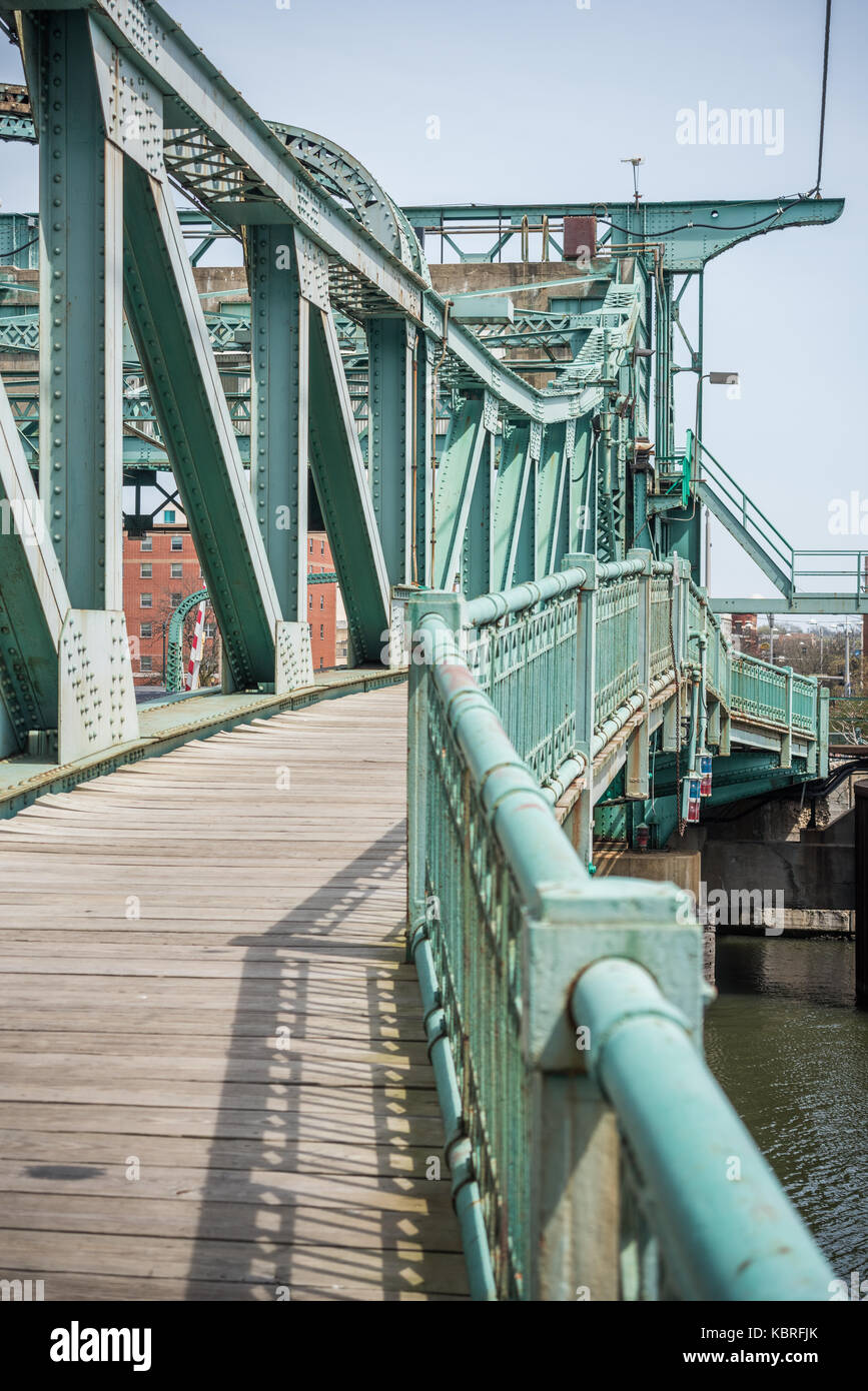 Historic lift bridge hi-res stock photography and images - Alamy