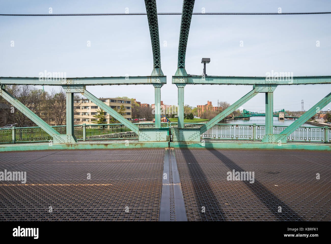 Rolling lift bridge hi-res stock photography and images - Alamy