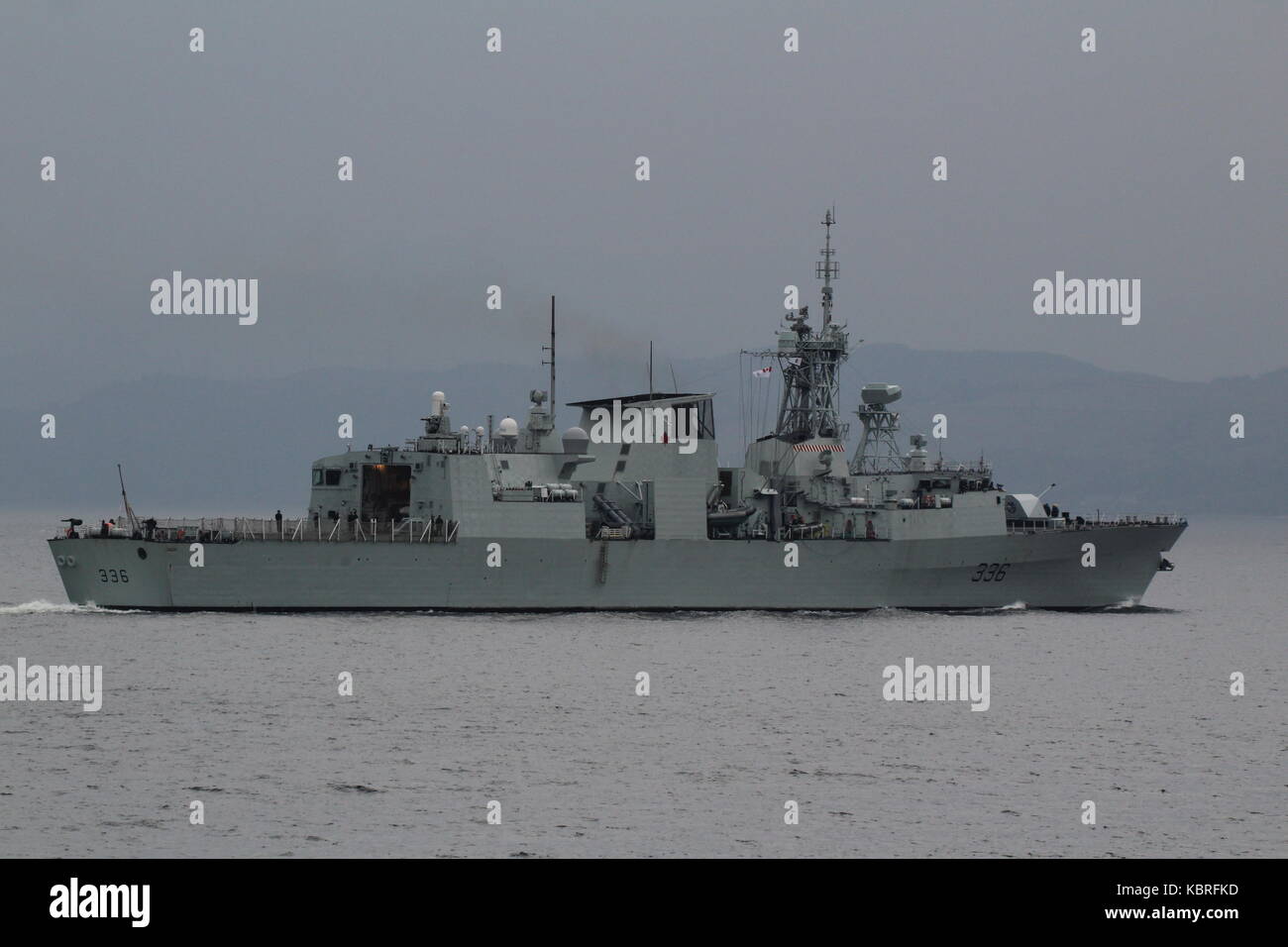 HMCS Montreal (FFH-336), a Halifax-class (City-class) frigate operated ...