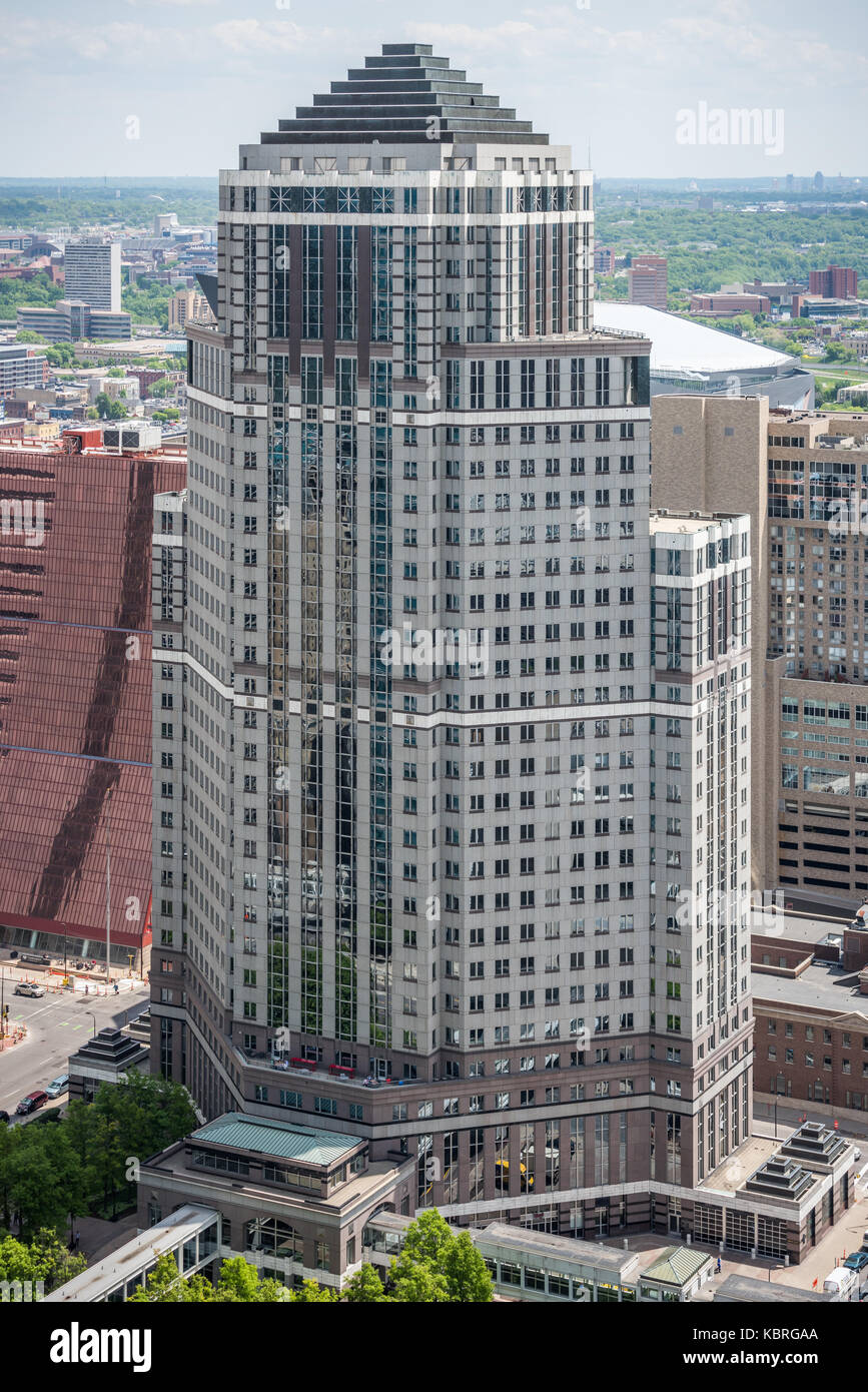 Aerial view of 333 South Seventh Street building Stock Photo - Alamy