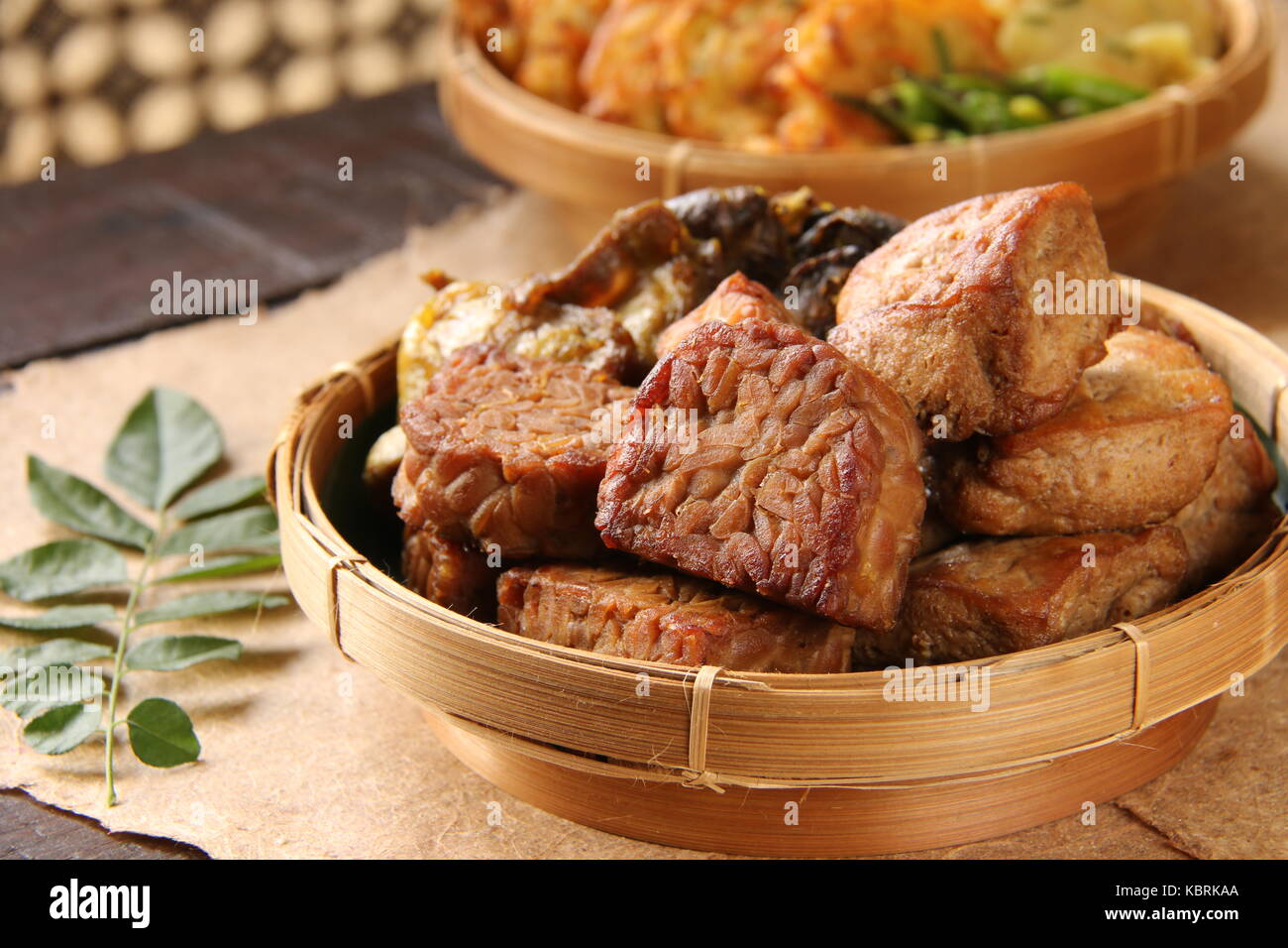 Tempeh hi-res stock photography and images - Alamy