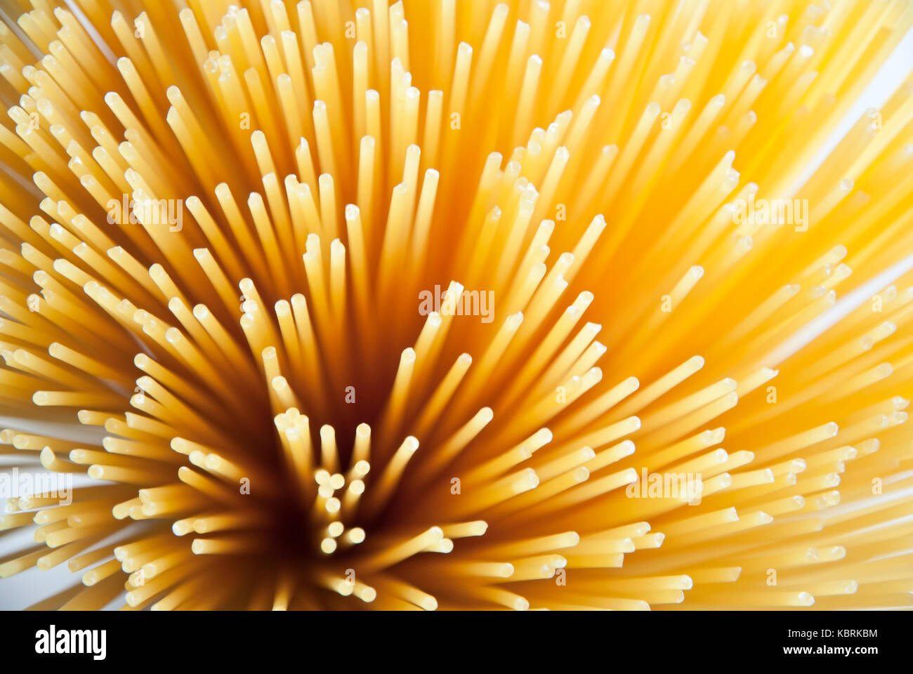 Raw spaghetti from the top Stock Photo - Alamy