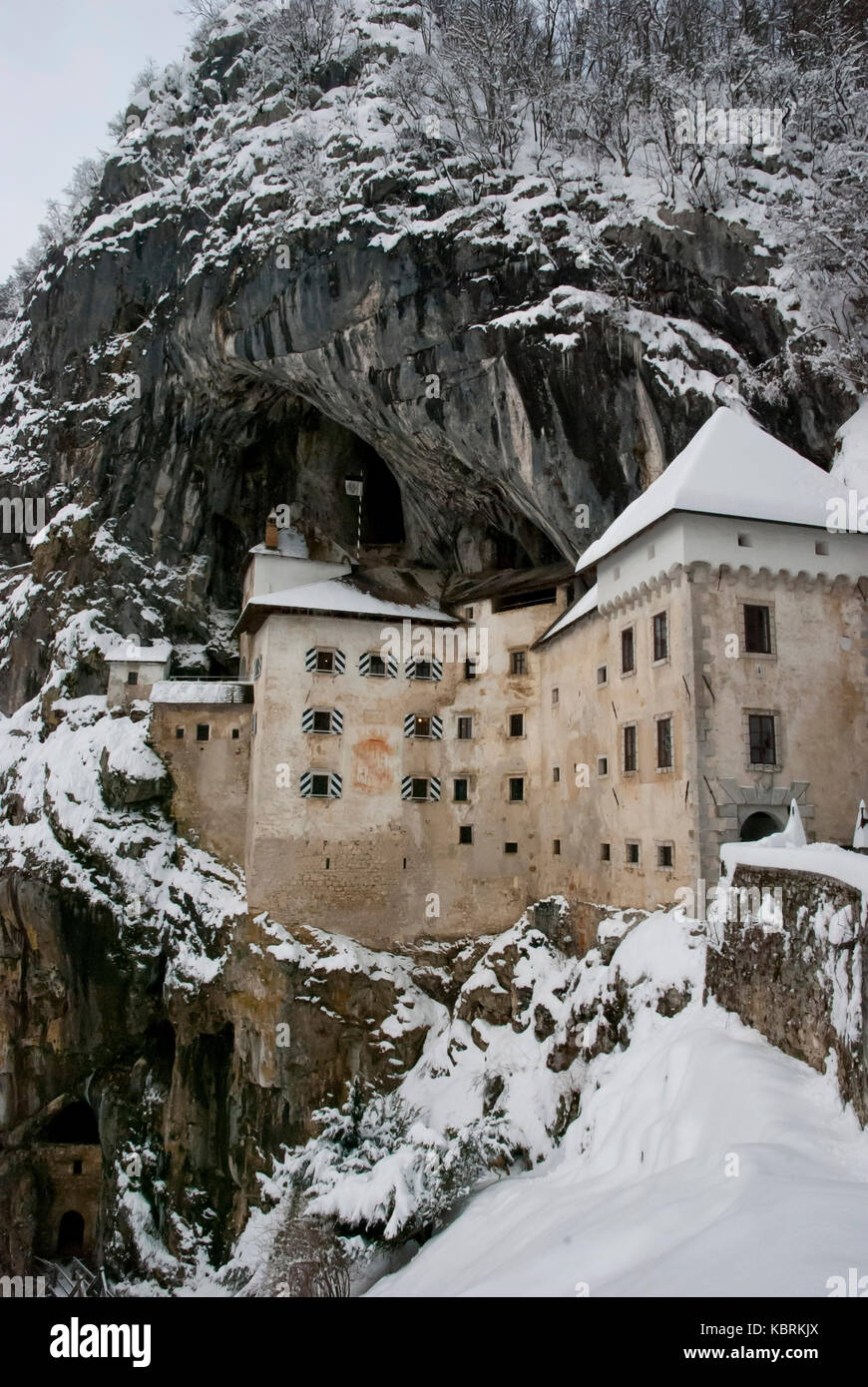 Predjama castle - Predjamski grad in winter, Slovenia Stock Photo - Alamy