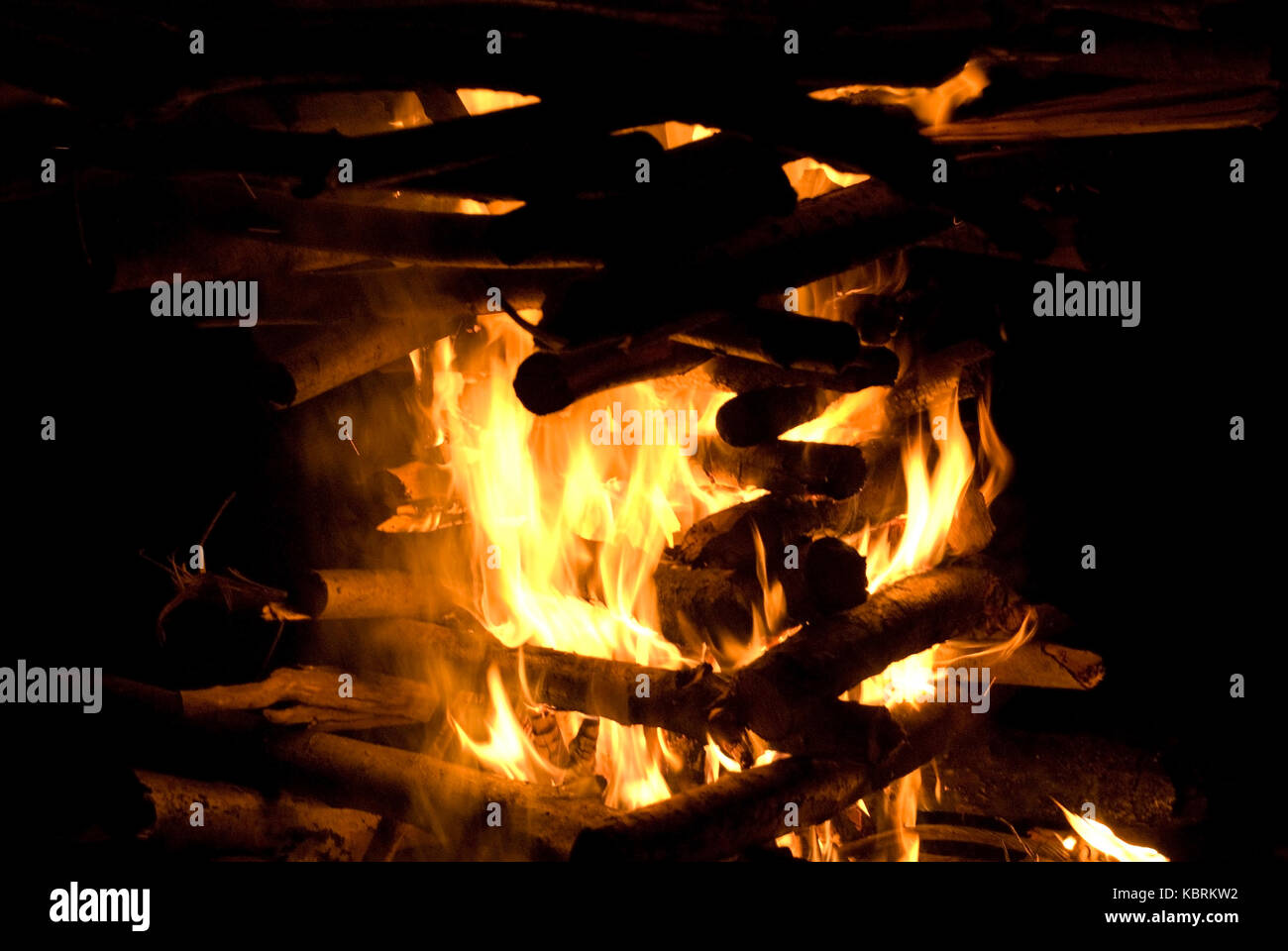 Campfire from wood burning Stock Photo - Alamy