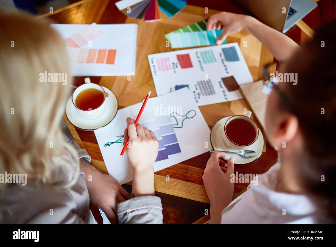 Creative work hi-res stock photography and images - Alamy