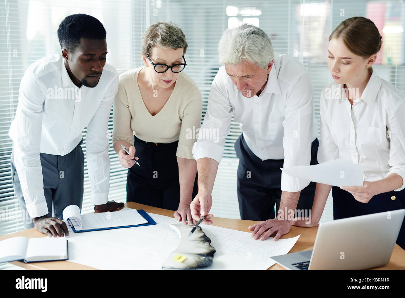 Forensic examiners hi-res stock photography and images - Alamy