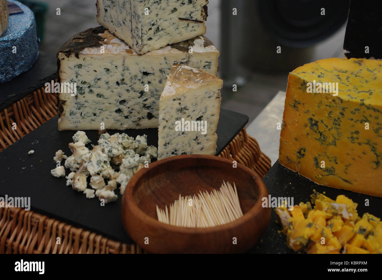 Store food sample hi-res stock photography and images - Alamy