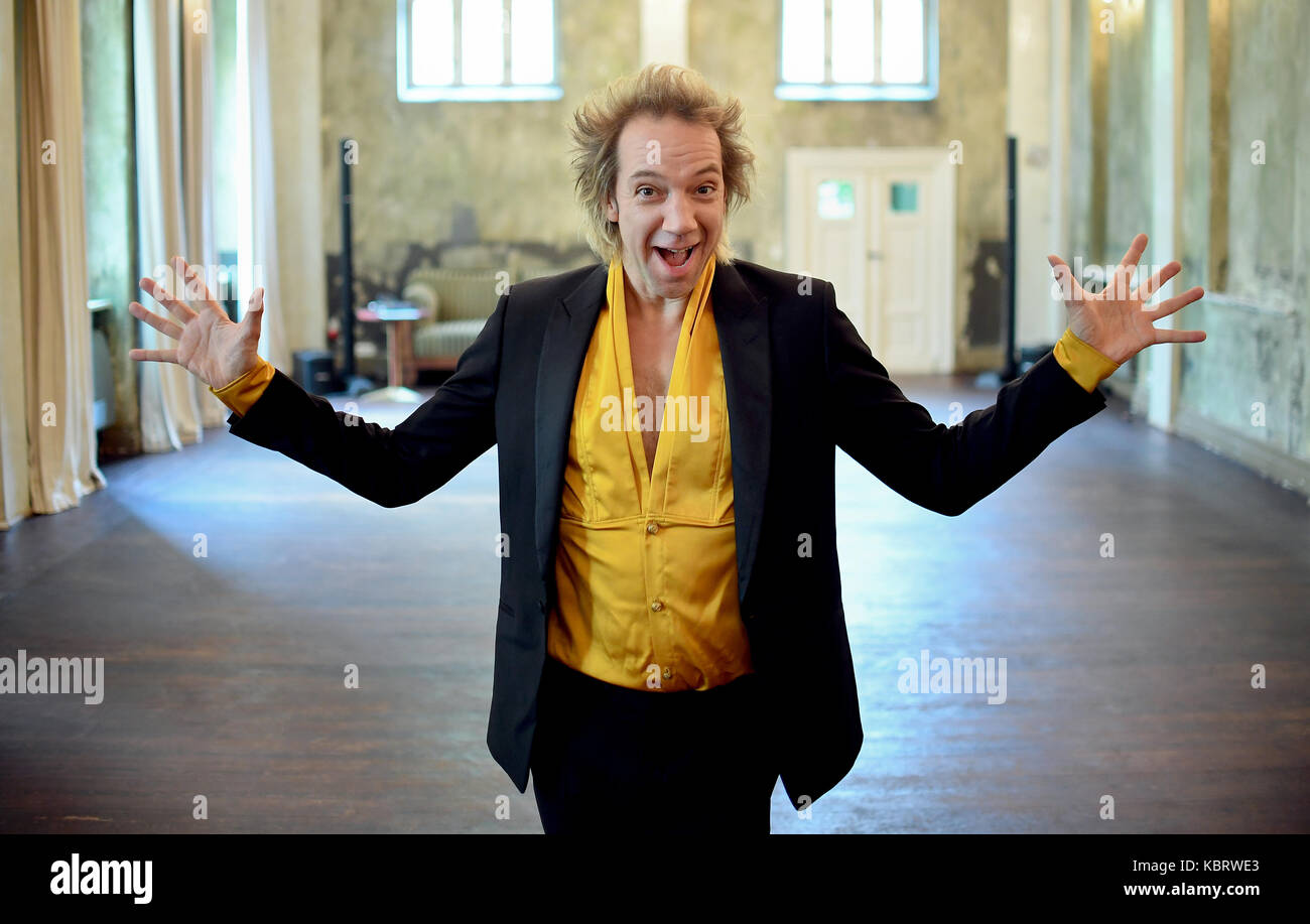 dpa-Exclusive · Singer and entertainer Sven Ratzke pictured at the ...