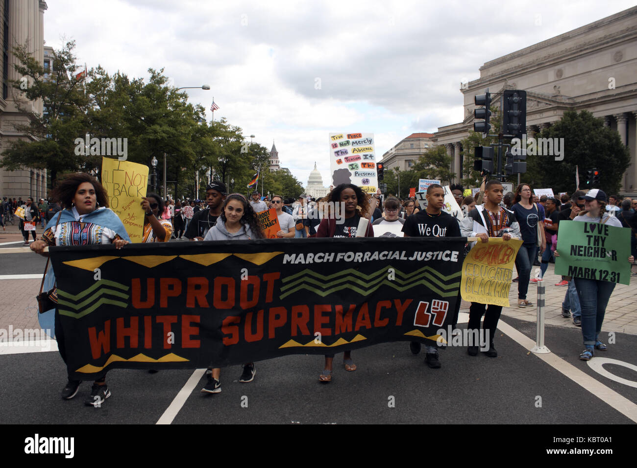 Washington, DC, USA. 30th Sep, 2017. Participants in what appears to ...