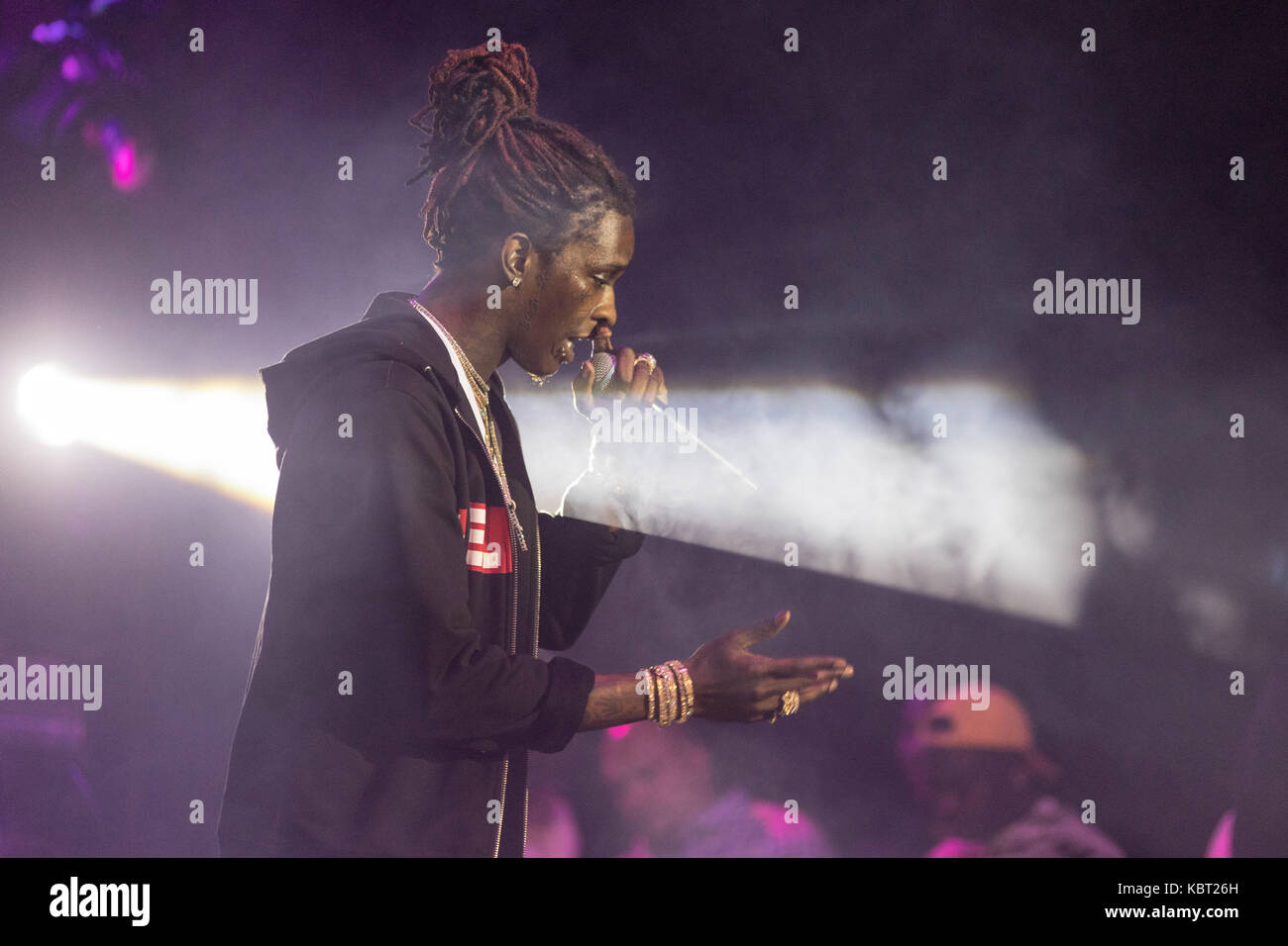 Young thug rapper hi-res stock photography and images - Alamy