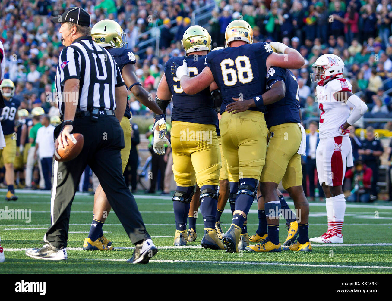 South Bend, Indiana, USA. 30th Sep, 2017. Notre Dame players celebrate ...