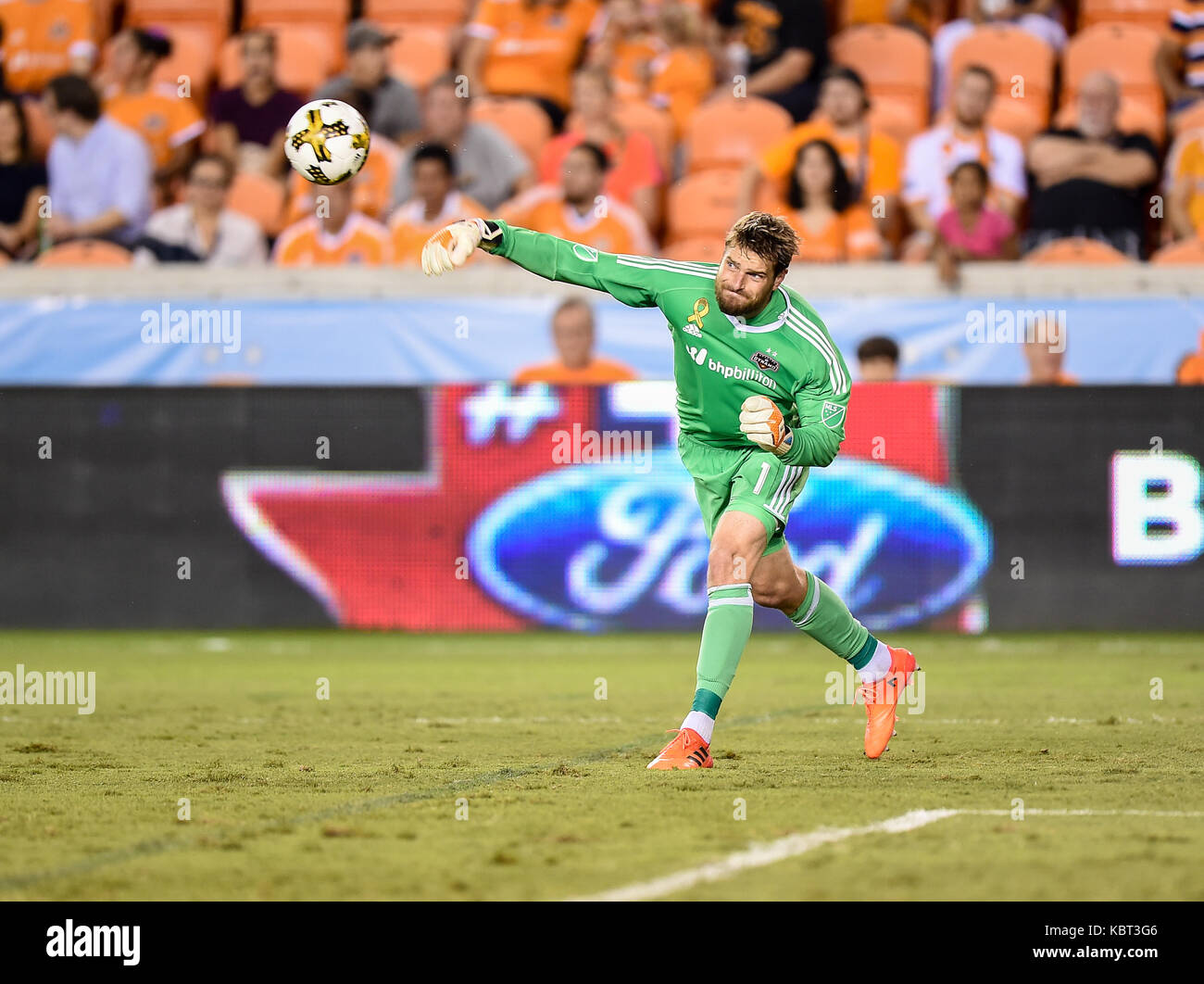 Houston, TX, USA. 30th Sep, 2017. Houston Dynamo goalkeeper Tyler Deric ...