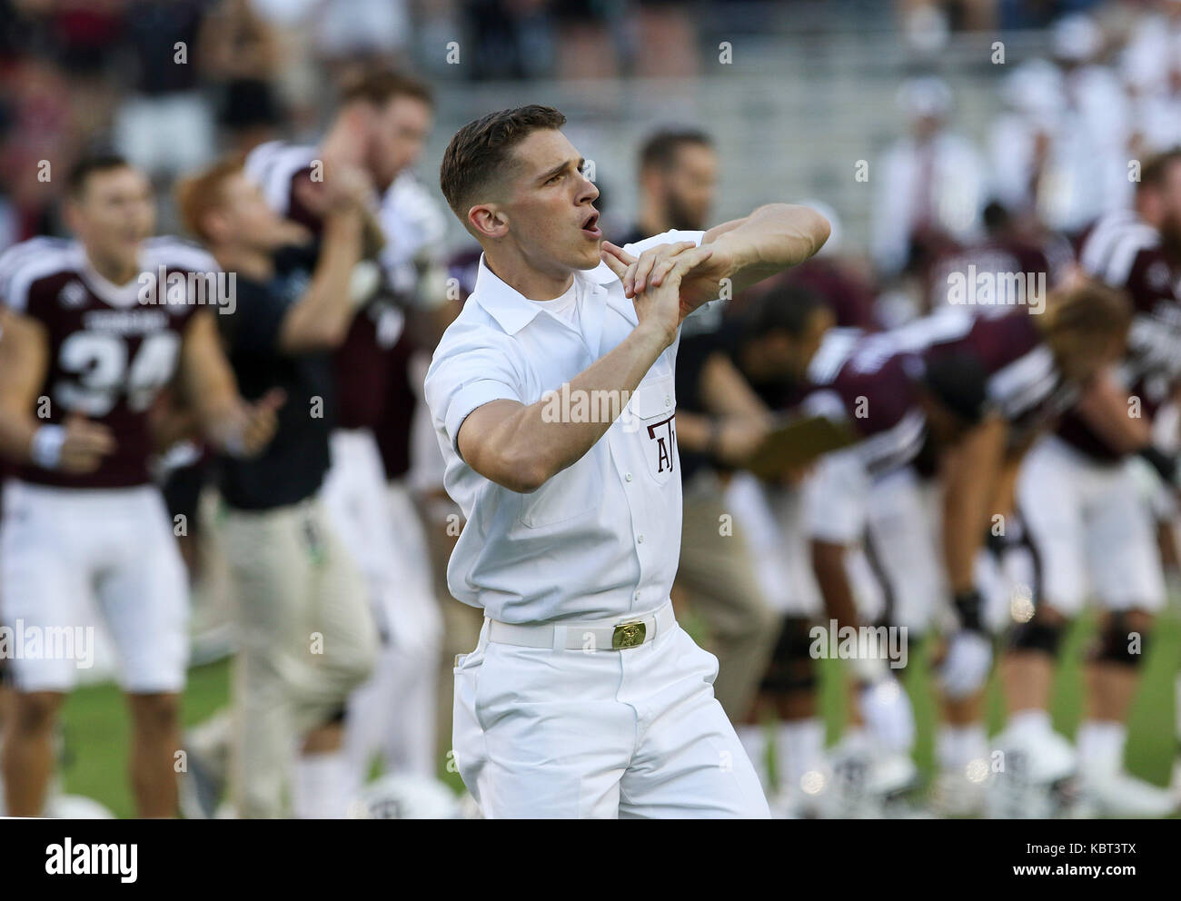 Yell leader hi-res stock photography and images - Alamy