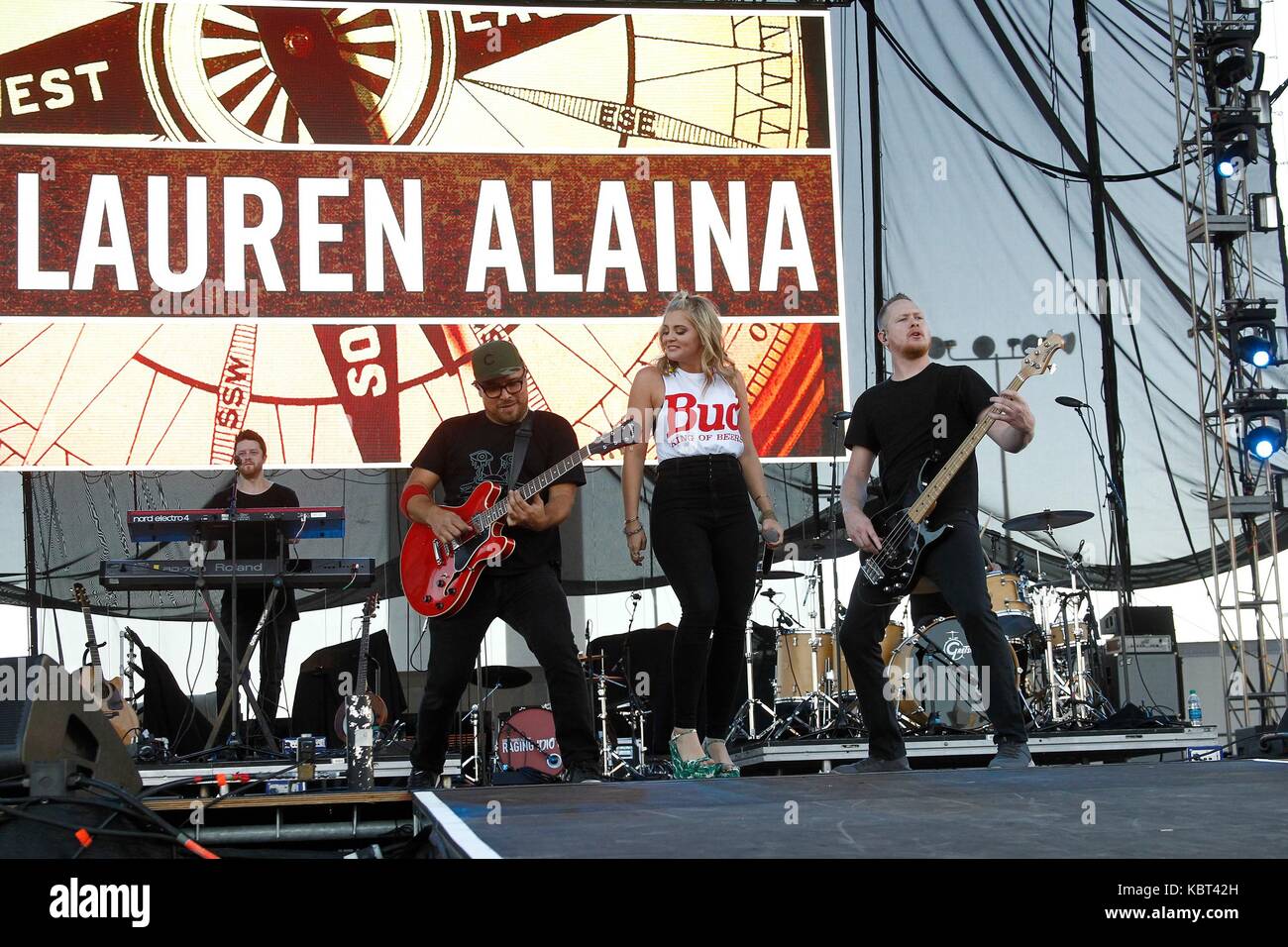 Las Vegas, NV, USA. 30th Sep, 2017. Lauren Alaina on stage for Route 91 ...