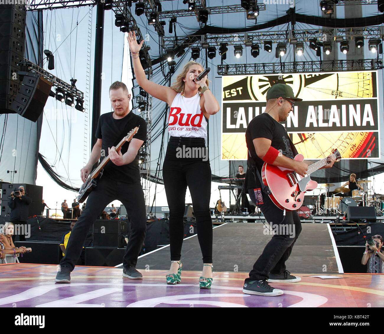 Las Vegas, NV, USA. 30th Sep, 2017. Lauren Alaina on stage for Route 91 ...