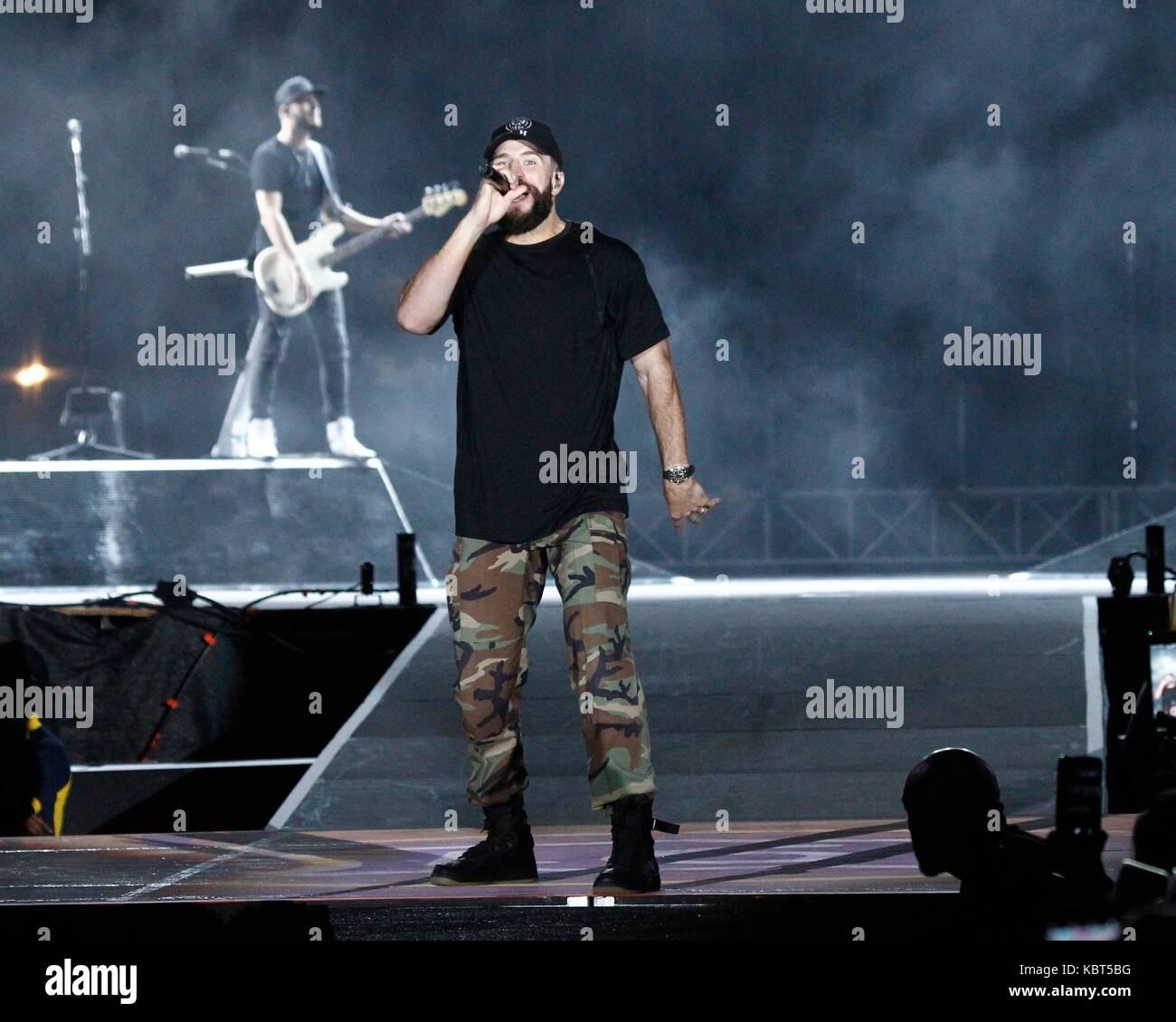Las Vegas, NV, USA. 30th Sep, 2017. Sam Hunt on stage for Route 91 ...