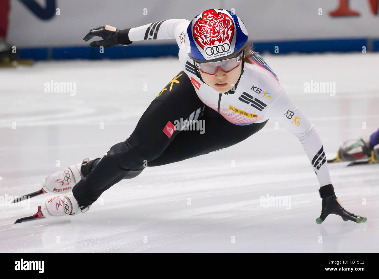 Budapest. 30th Sep, 2017. Choi Min Jeong of South Korea competes during ...