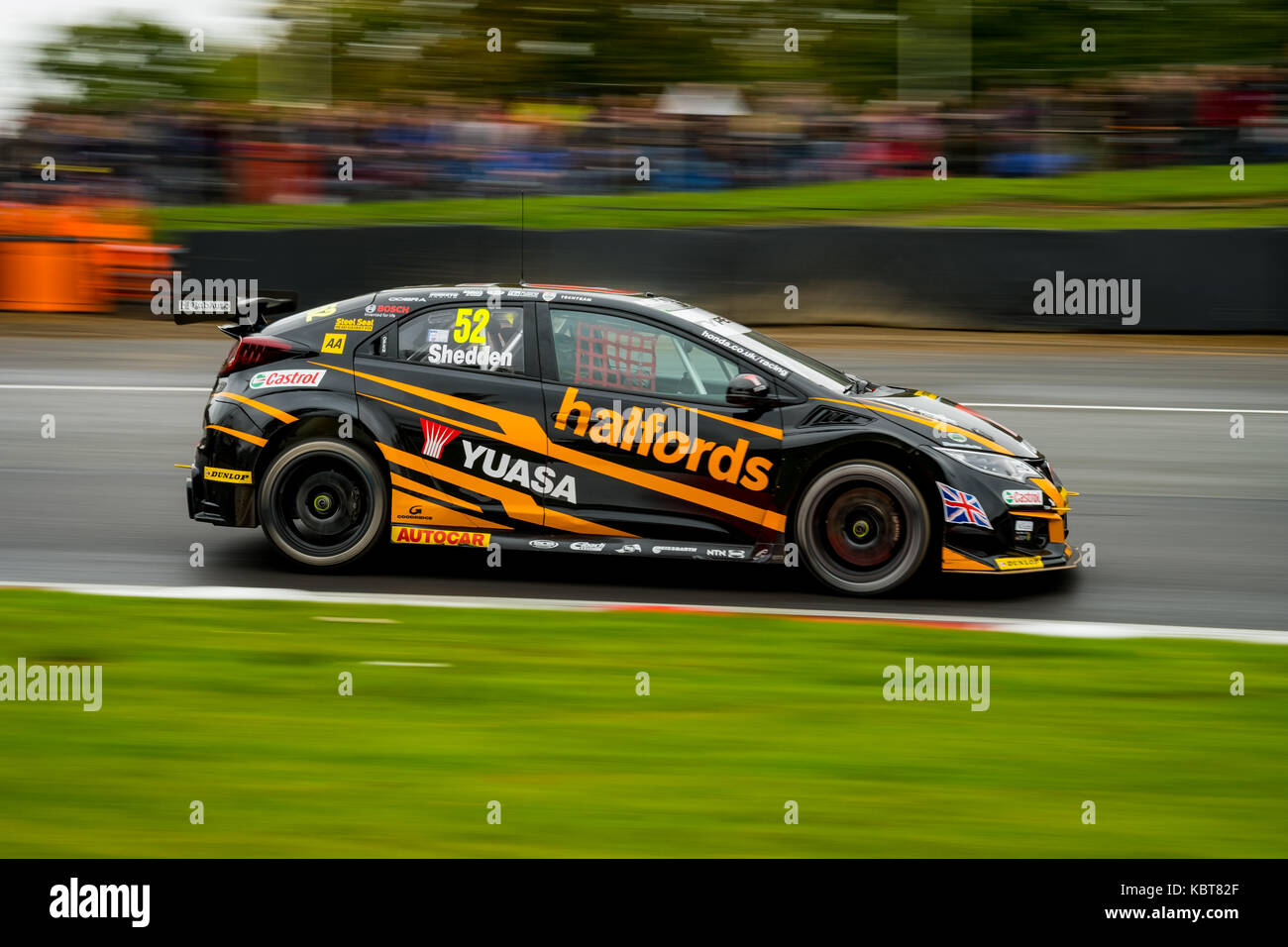 Fawkham, Longfield, UK. 1st Oct, 2017. BTCC racing driver Gordon ...