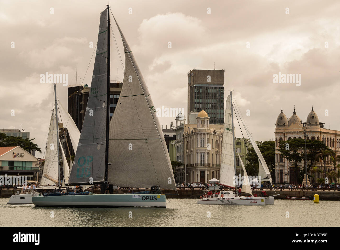 FERNANDO DE NORONHA, PE - 30.09.2017: RECIFE REEF FERNANDO DE NORONHA ...