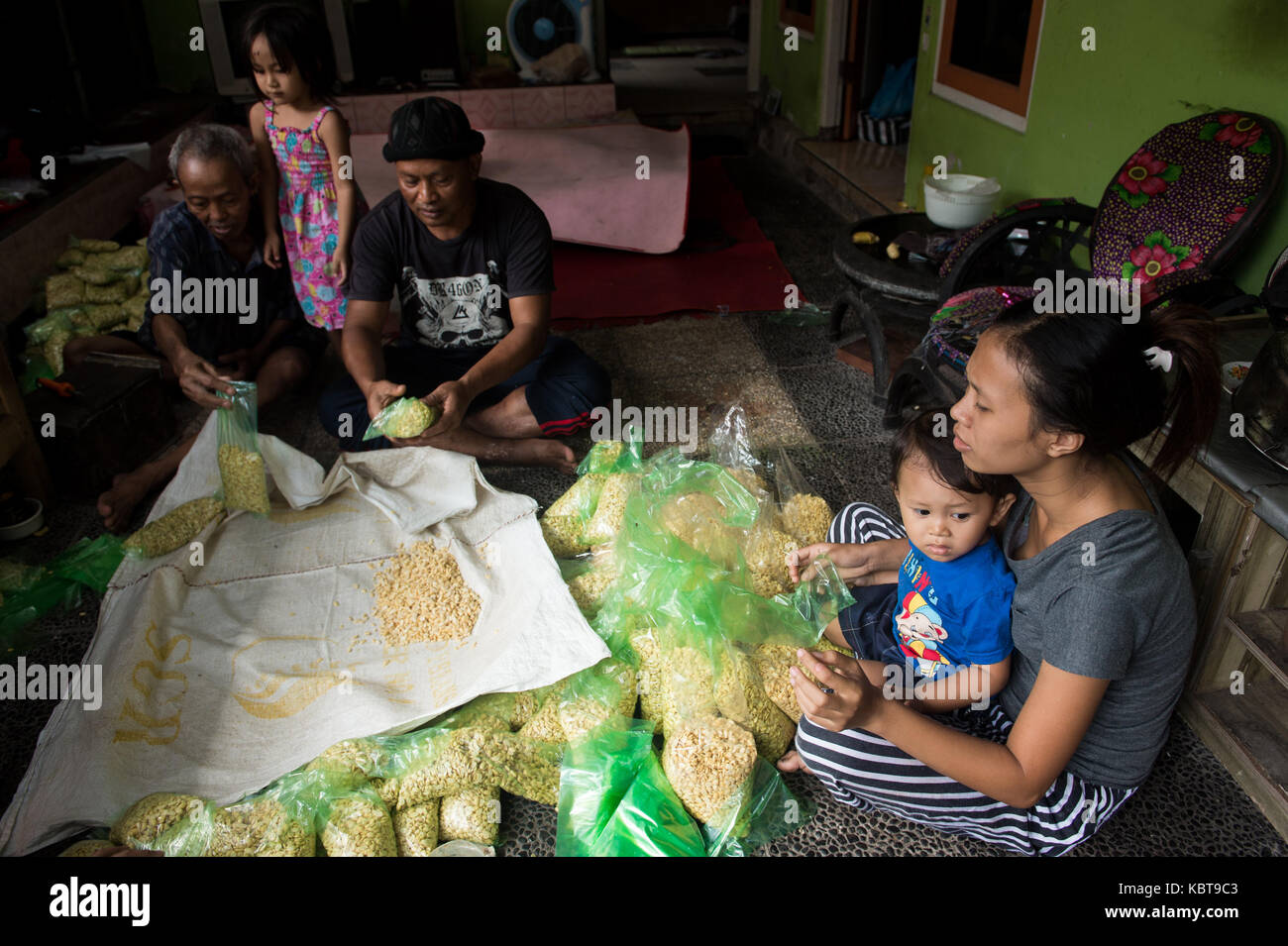 Volcano warning system hi-res stock photography and images - Alamy