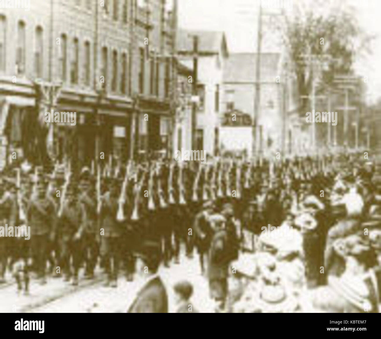 116thBn rifle coy oshawa 27 May 1916 Stock Photo - Alamy