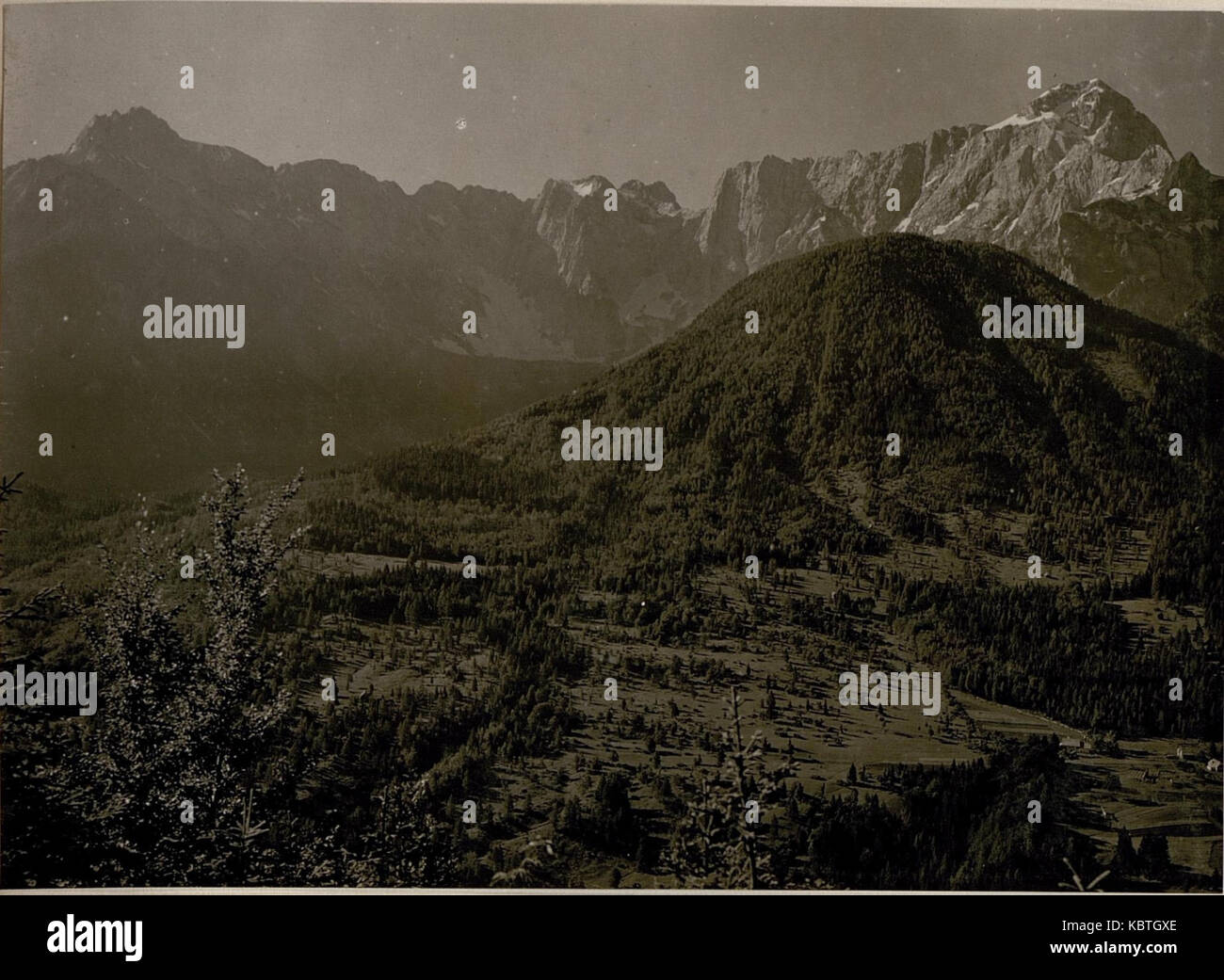 'Panorama gesehen vom Schlossberg (1115) nach S.bis S.W. (30 6.1917 ...