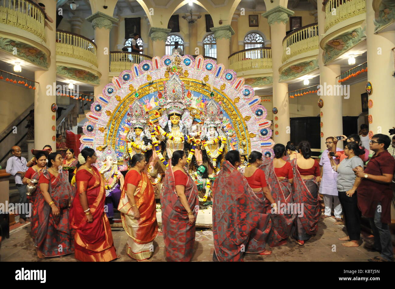 Indian Married women perform Baran ritual during the last day of durga ...