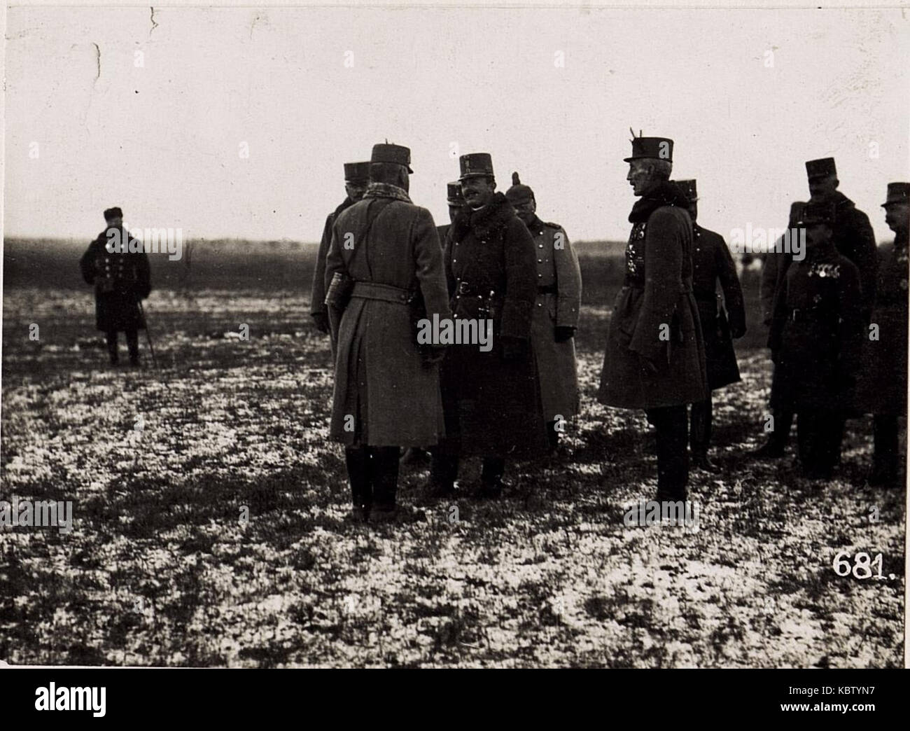This image shows the visit of Kaiser Karl (Emperor Charles) to Lubitow ...