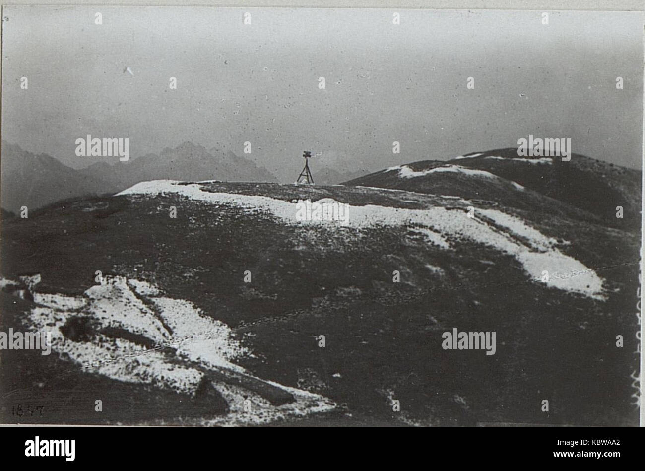 This image presents Monte Forcellona, with marked triangulation points ...
