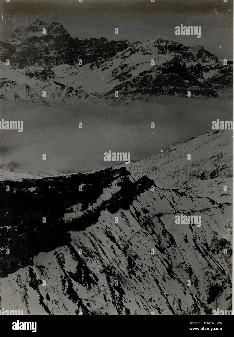 The *Panorama Italienische Fedaja und Padon Stellung* is a panoramic ...