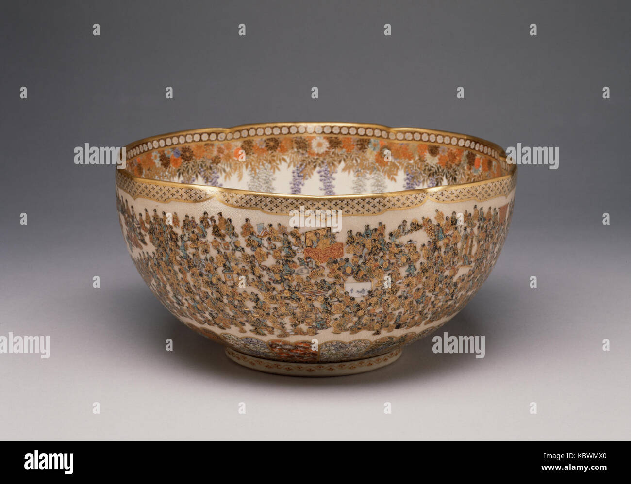 Yabu Meizan Bowl with a Multitude of Women Walters 492280 Profile Stock Photo - Alamy