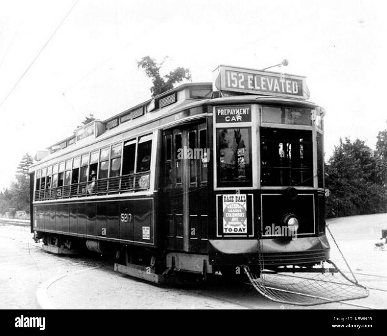 Elevated bridge Black and White Stock Photos & Images - Alamy