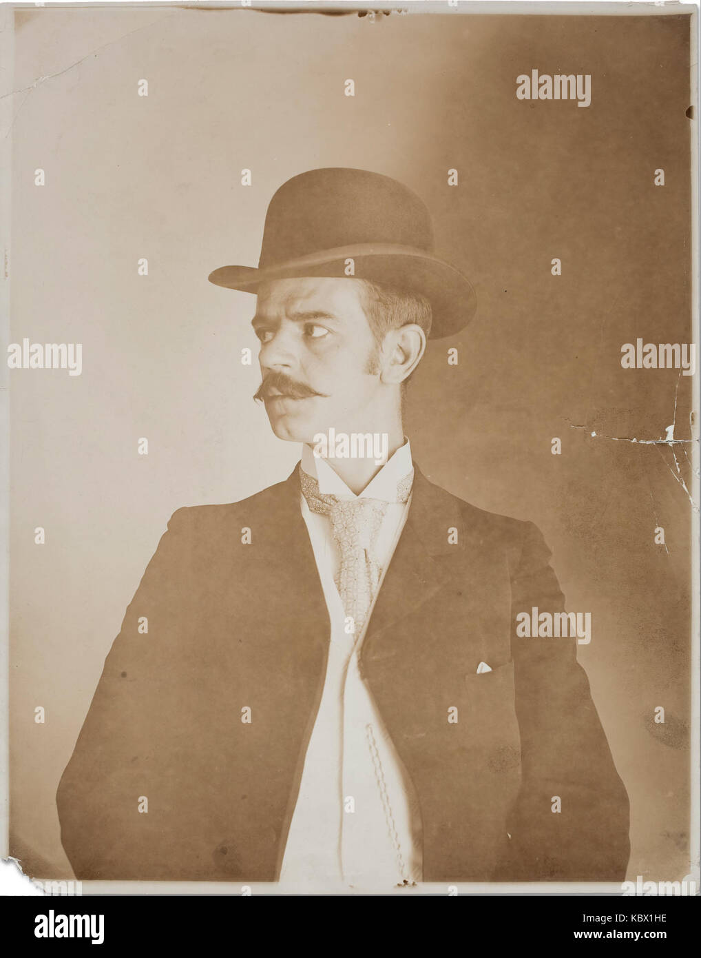 Frida kahlo self portrait hi-res stock photography and images - Alamy