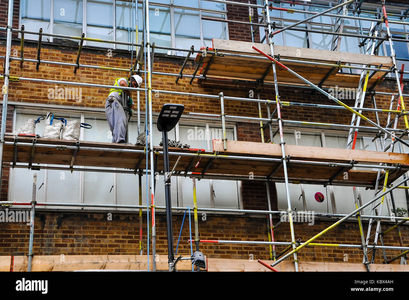 Builder work uniform hi-res stock photography and images - Alamy
