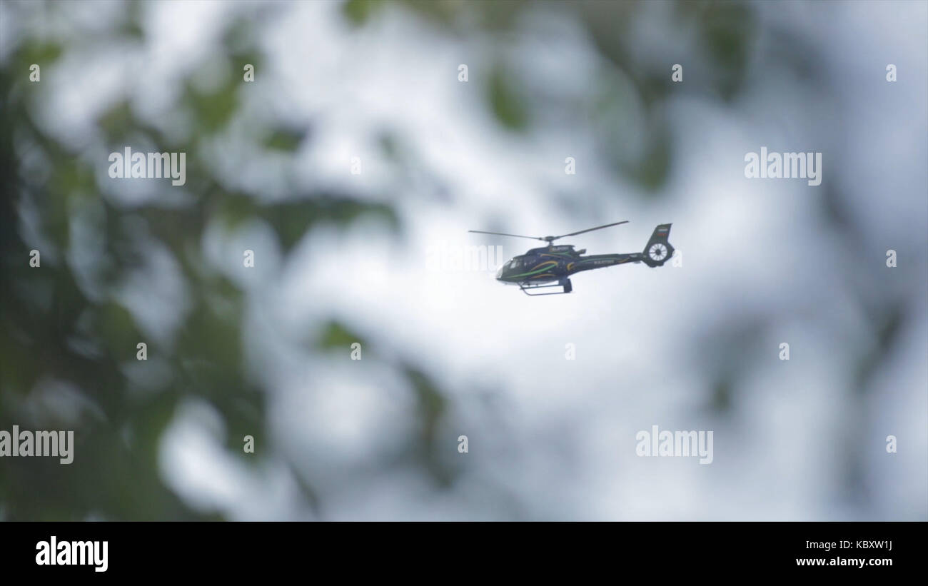 Bell helicopter air lift hi-res stock photography and images - Alamy