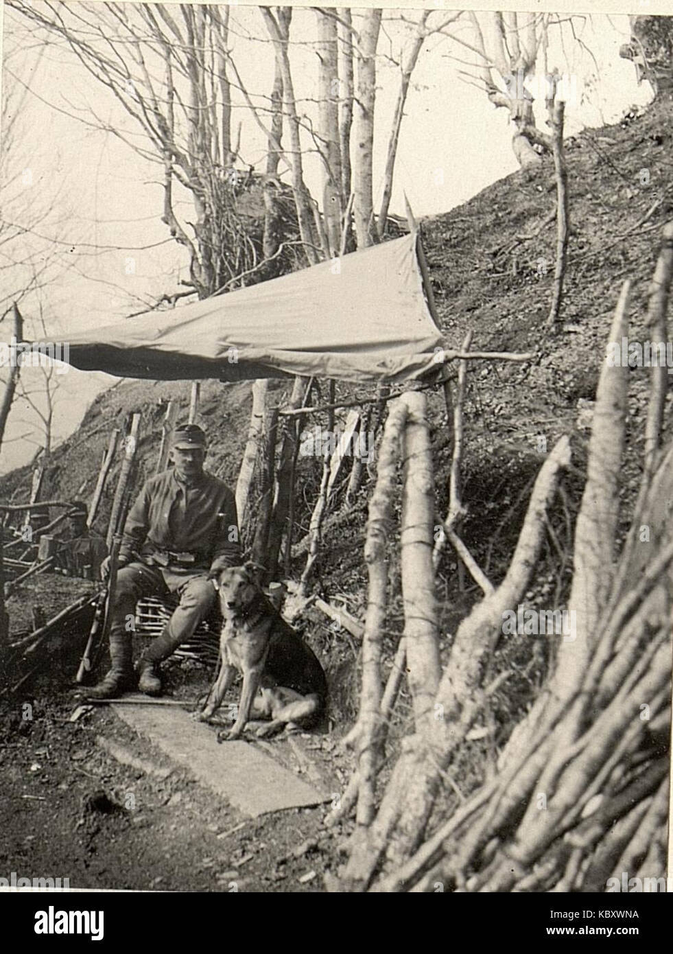 Armee graben hi-res stock photography and images - Alamy