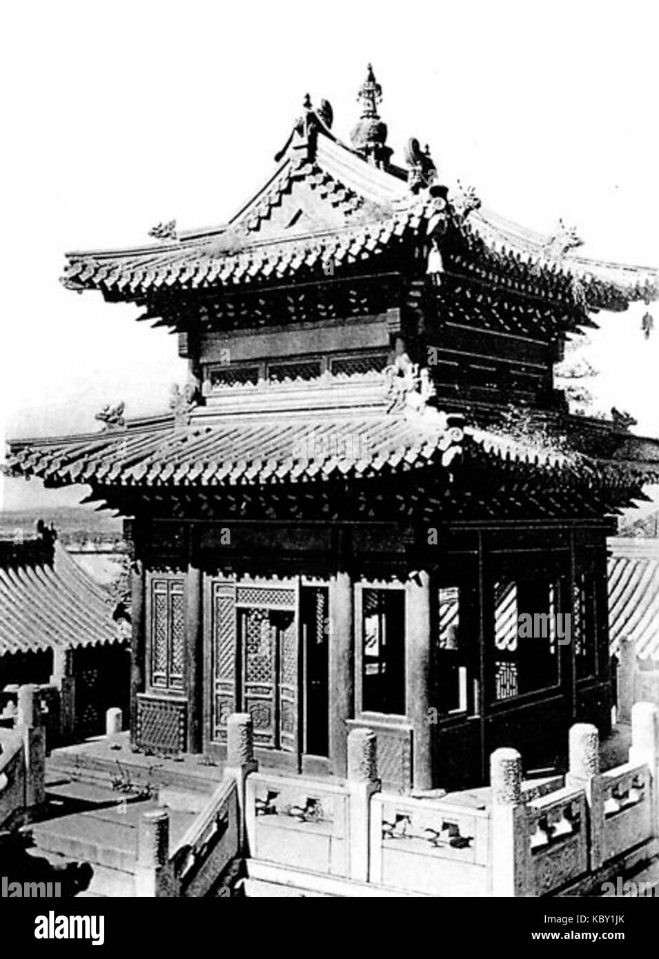 Bronze decorative Black and White Stock Photos & Images - Alamy