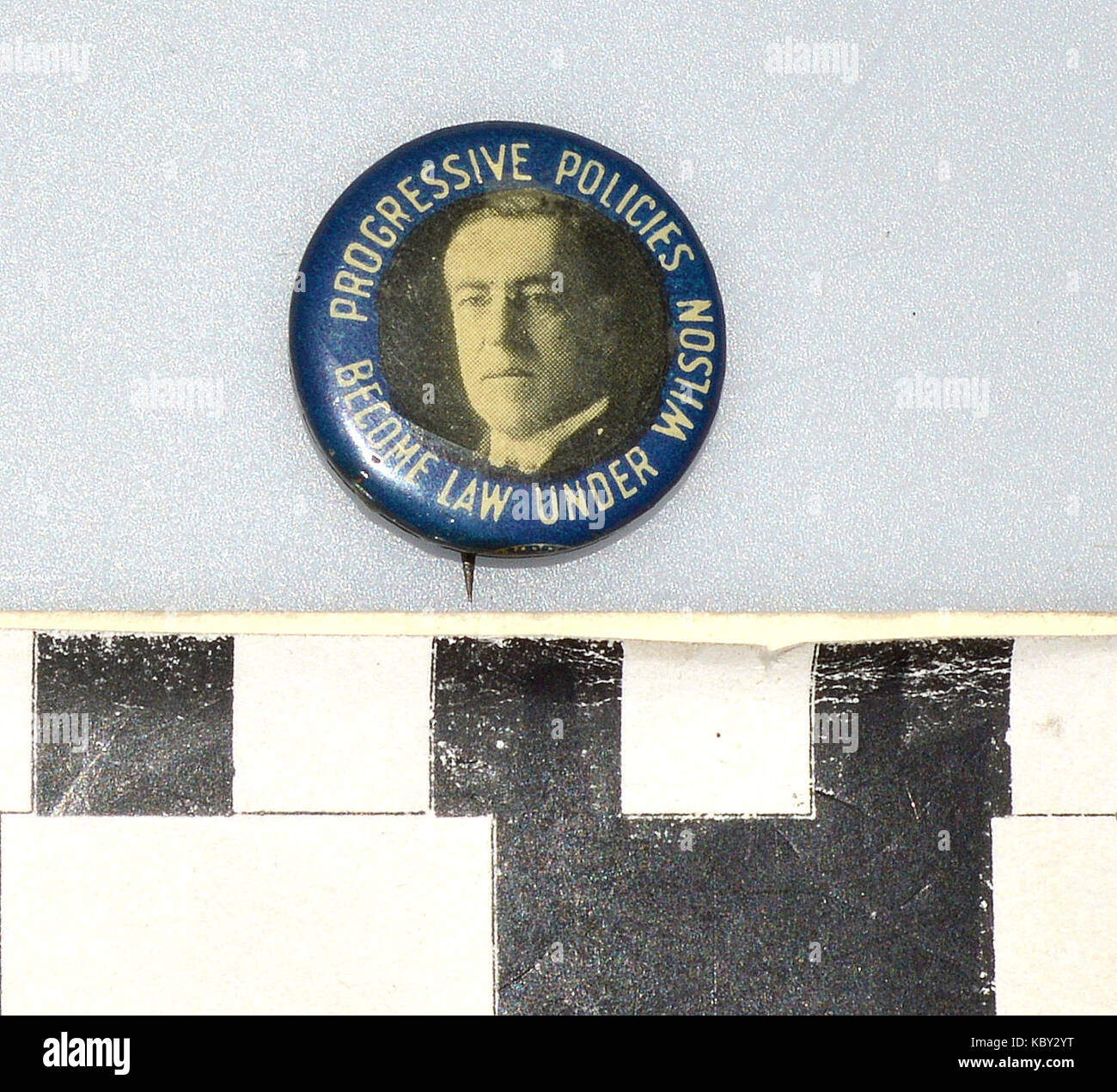 1916 Woodrow Wilson Campaign Pin Stock Photo - Alamy