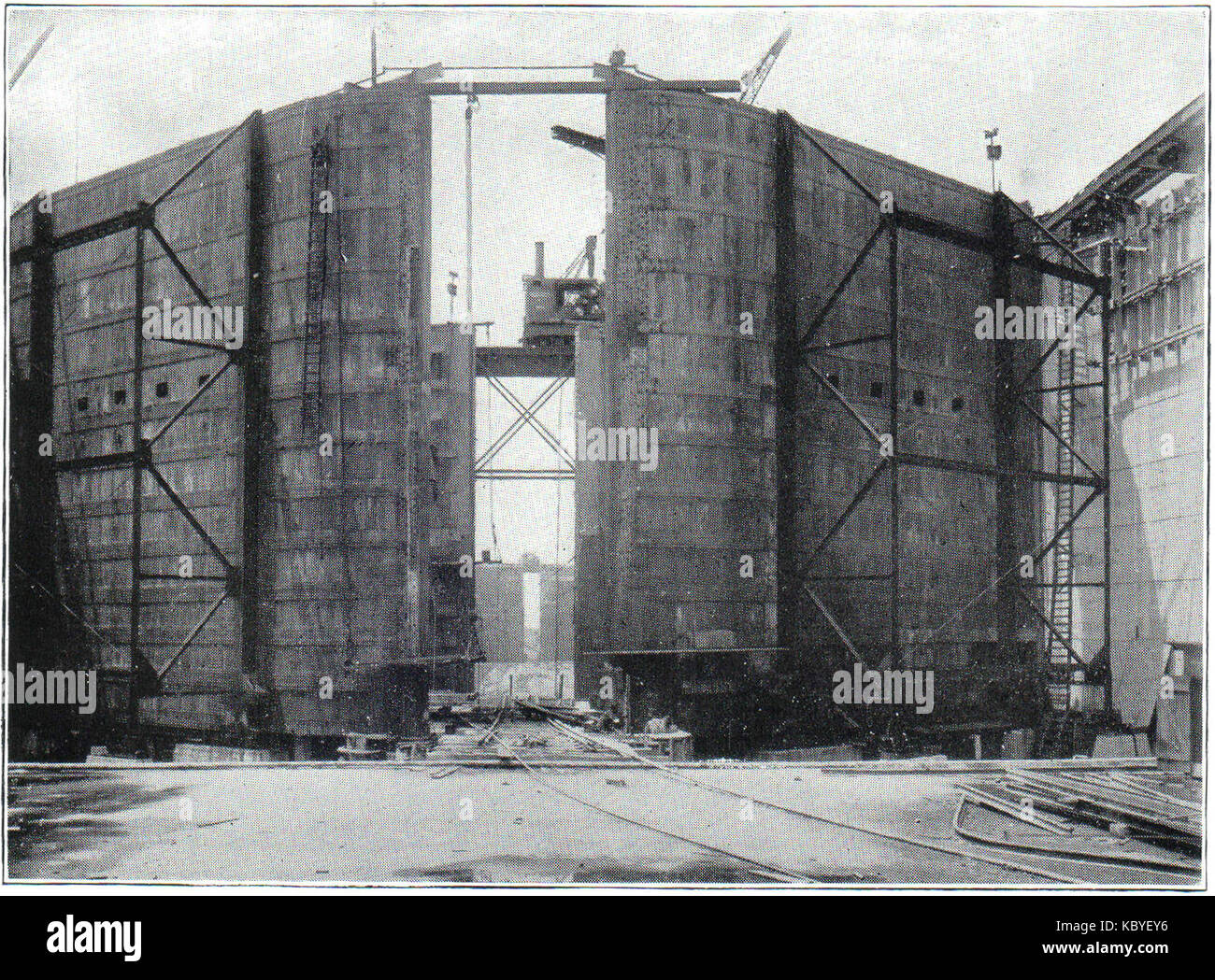 Panama canal lock map hi-res stock photography and images - Alamy