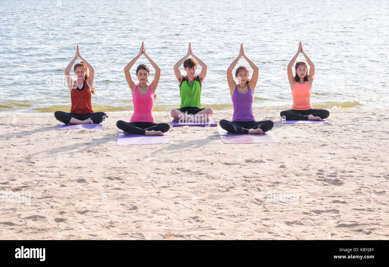 Breathing exercise group hi-res stock photography and images - Alamy