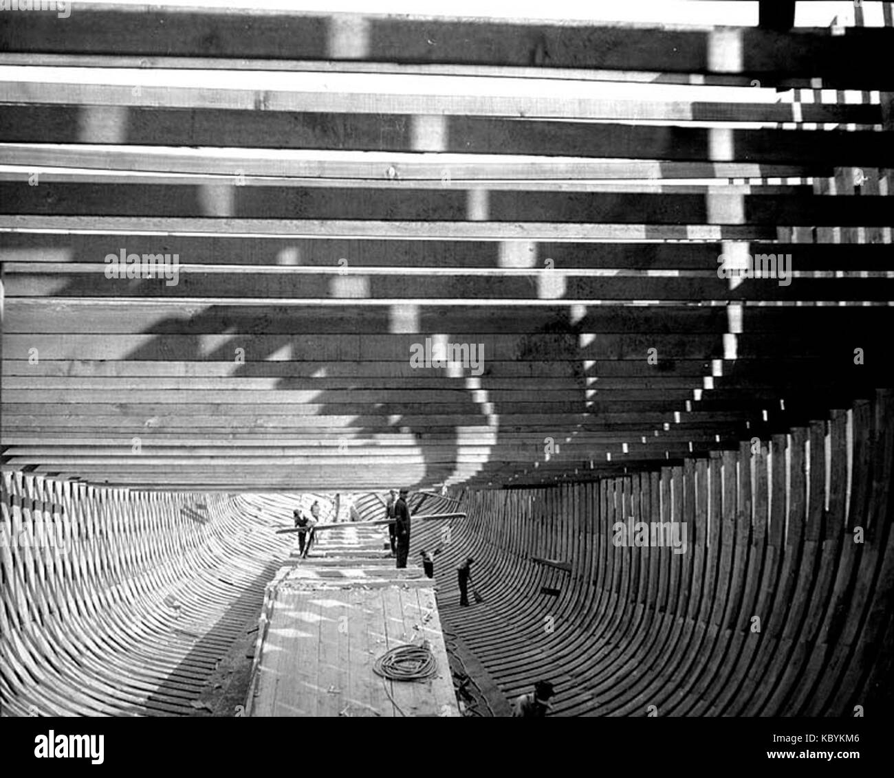 Ship construction at the Pacific American Fisheries yard, Bellingham ...