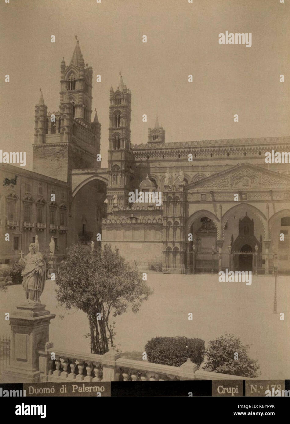 Crupi, Giovanni (1849 1925) n. 0178 Duomo di Palermo Stock Photo - Alamy